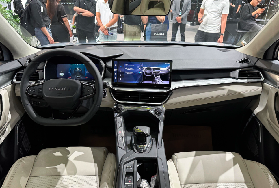 Lynk & Co 06 Ra Mắt Tại Việt Nam: Giá 729 Triệu Đồng, Động Cơ 1.5L Tăng ...