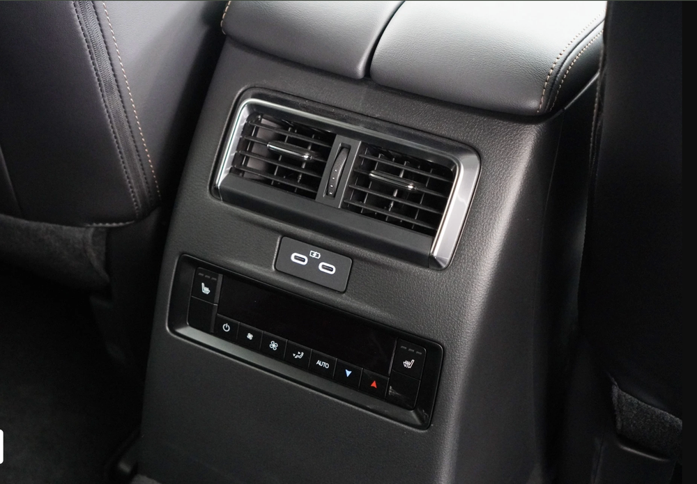 Cận Cảnh Mazda CX-90 Vừa Về Việt Nam: Giá Bán Dự Kiến Bao Nhiêu? Khi ...