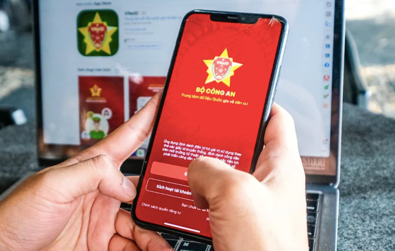 Hướng Dẫn Sử Dụng VNeID 2025: Đăng Ký, Cập Nhật Thông Tin, Tích Hợp Giấy Tờ (CCCD, GPLX, BHYT,..)